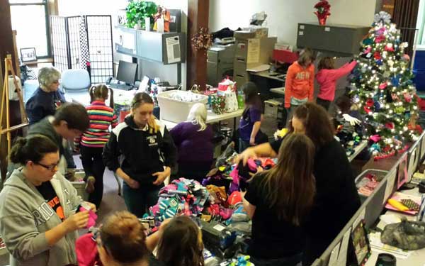 Helping Hands – East Ohio News