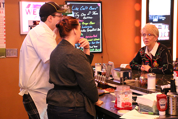 Pastor Mary Prior talks with Danielle – East Ohio News